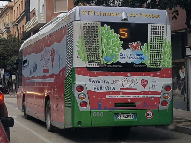 Pescara, bus numero 5 "travestito" da navetta gratuita