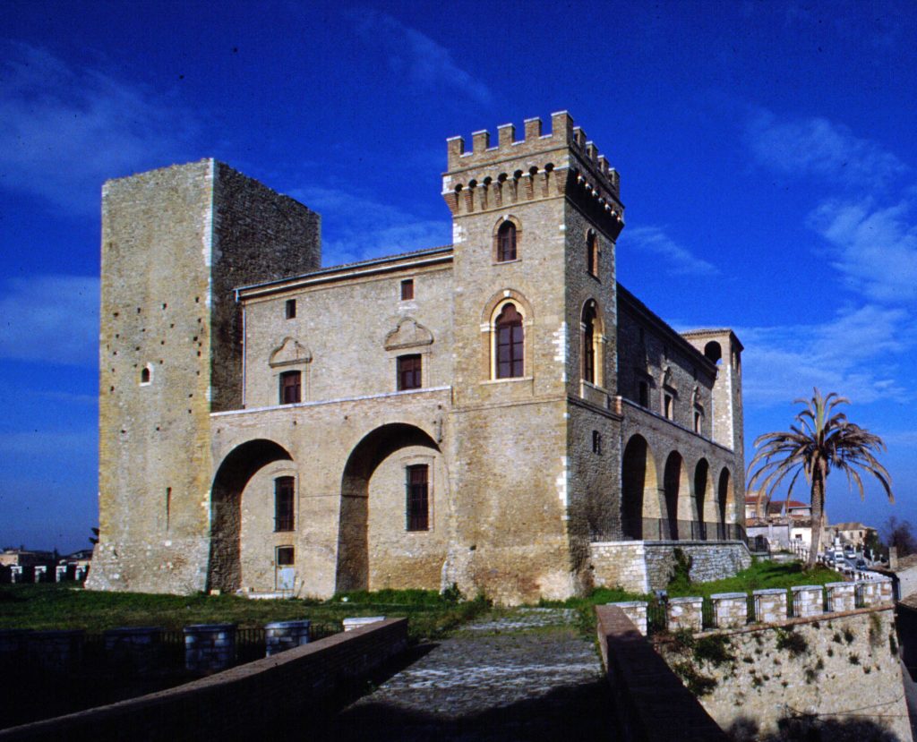 Crecchio - Castello Museo - Rete8