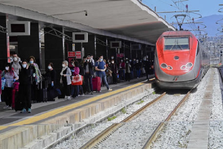 Ferrovie: linea adriatica in tilt, ritardi tra 40 e 90 minuti - Rete8