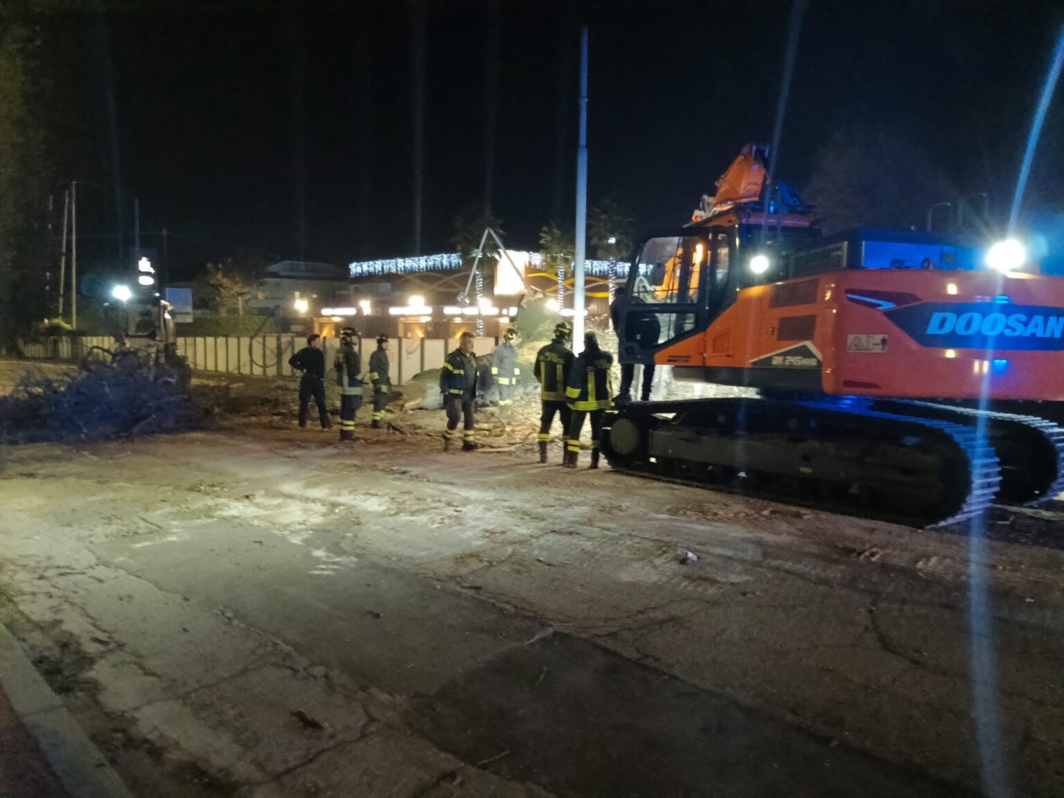 quercia caduta chieti1 - Rete8